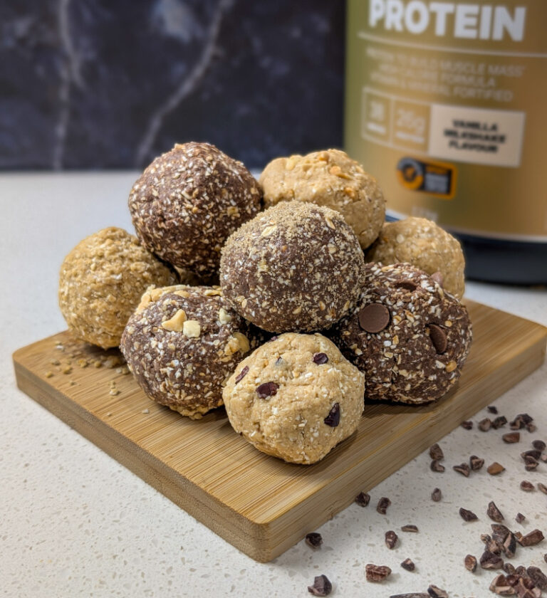 Protein Balls (Only 4 Ingredients!)